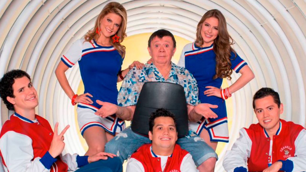Muere icónica voz de ‘En familia con Chabelo’ a los 79 años - Noticias ...