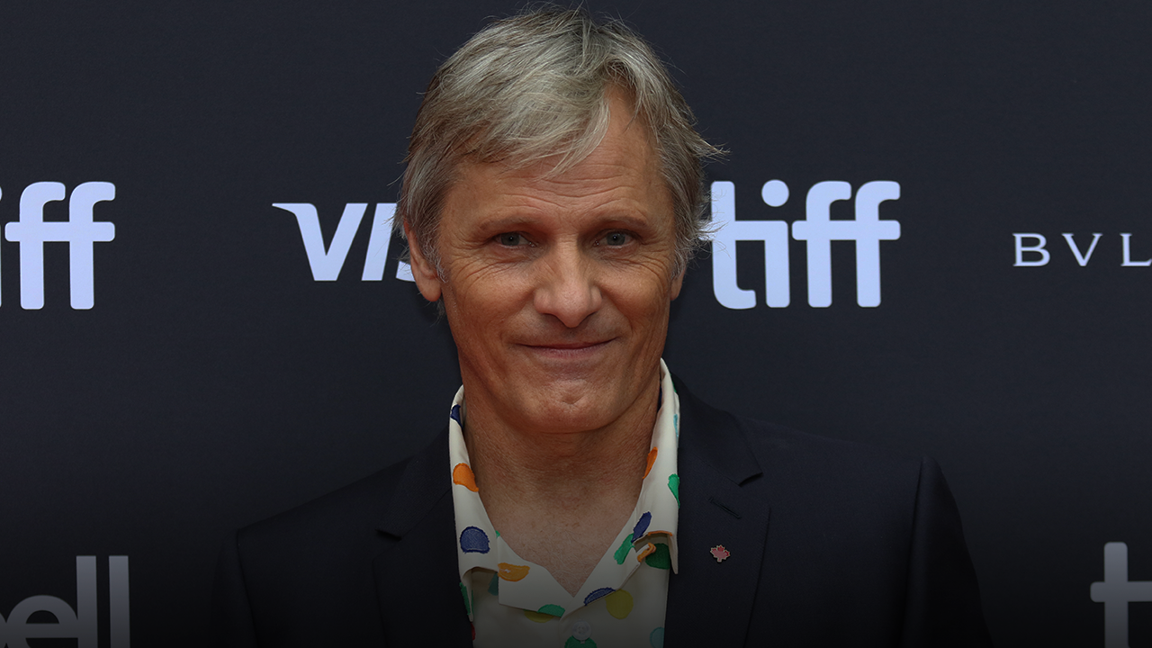 TIFF 2023: Viggo Mortensense presenta 'The Dead Don't Hurt' y enloquece ...