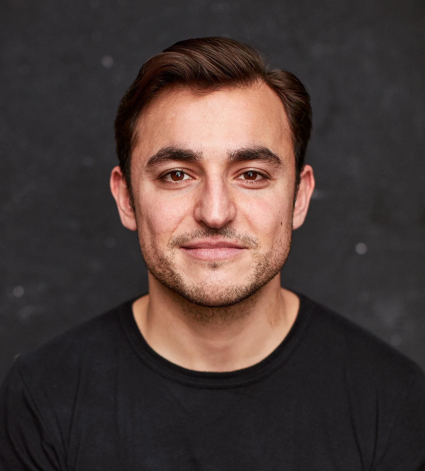 Besir Zeciri : Su biografía - SensaCine.com.mx