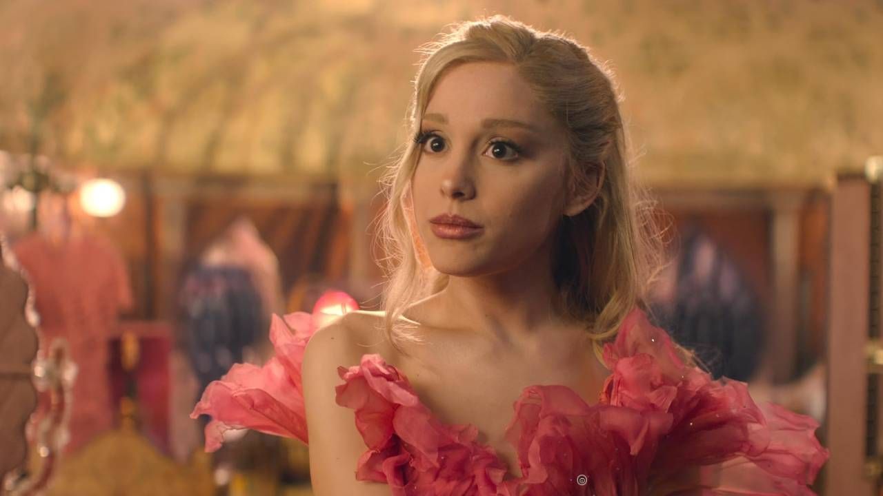 Corren a influencer mexicana de premier de 'Wicked' por hacer esto con ...