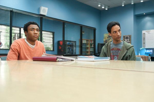 Community : Community : Foto Donald Glover - Foto 235 sobre 283 ...