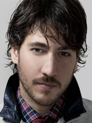 Alberto Ammann : Su biografía - SensaCine.com.mx