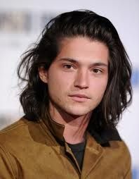 Thomas McDonell - SensaCine.com.mx