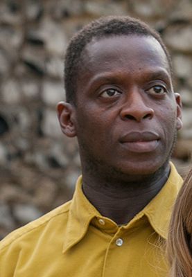 Kobna Holdbrook-Smith : Su biografía - SensaCine.com.mx
