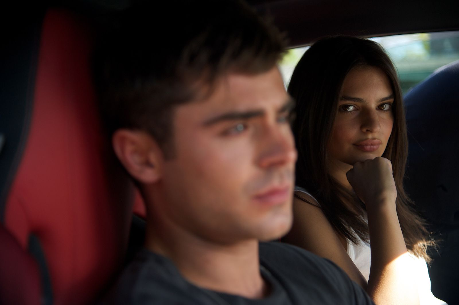 Foto de Emily Ratajkowski - Música, amigos y fiesta : Foto Zac Efron ...