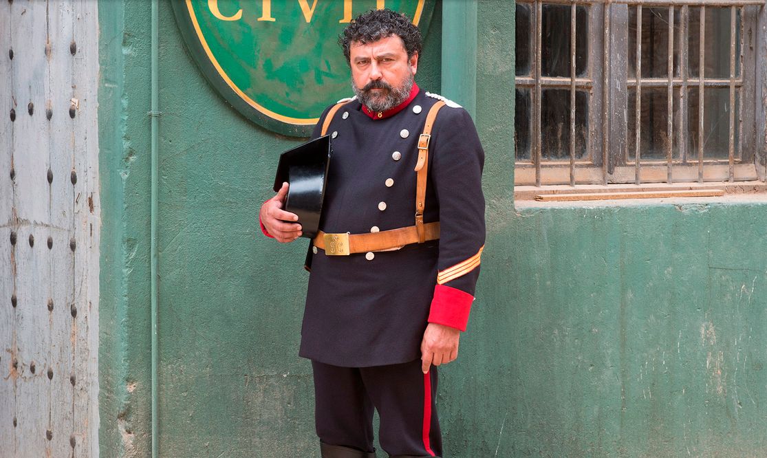 Víctor Ros : Cobertura de revista Paco Tous - Foto 20 sobre 33 ...