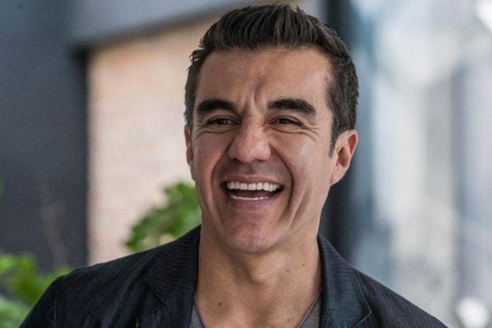 Adrian Uribe (II) : Su biografía - SensaCine.com.mx