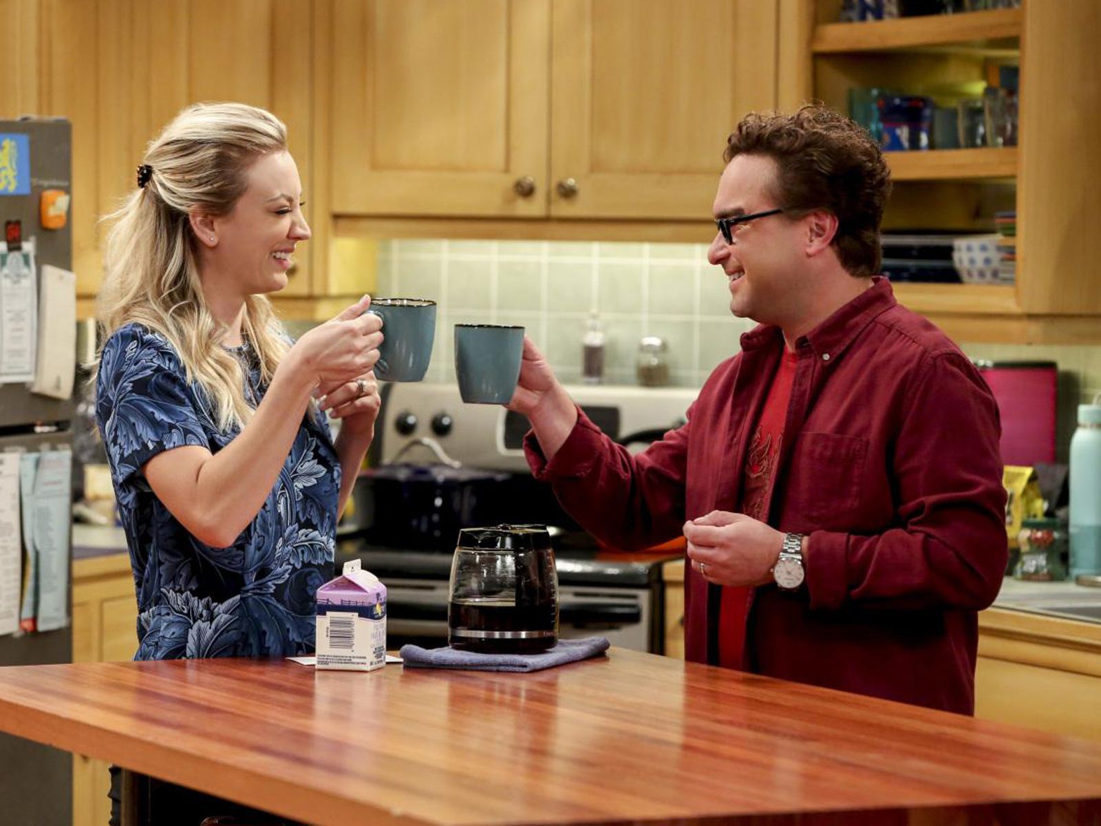 Foto de Kaley Cuoco - The Big Bang Theory : Foto Kaley Cuoco, Johnny ...