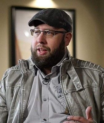 Andrew Erwin : Su biografía - SensaCine.com.mx