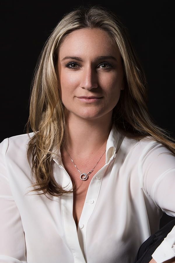 Ashley Avis - SensaCine.com.mx