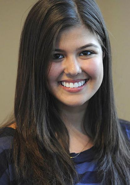 Arianna Afsar : Su biografía - SensaCine.com.mx