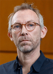 Simon McQuoid - SensaCine.com.mx