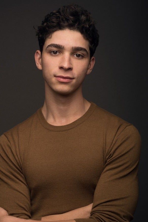 Isaac Powell : Su biografía - SensaCine.com.mx