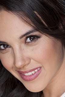 Nuria Gil : Su biografía - SensaCine.com.mx