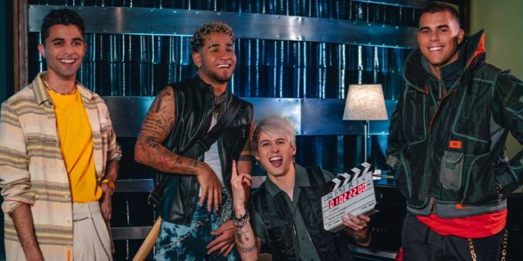 4 Ever : 4 Ever : Cobertura de revista - Foto 4 sobre 5 - SensaCine.com.mx