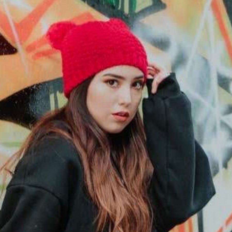 Narella Clausen : Su biografía - SensaCine.com.mx