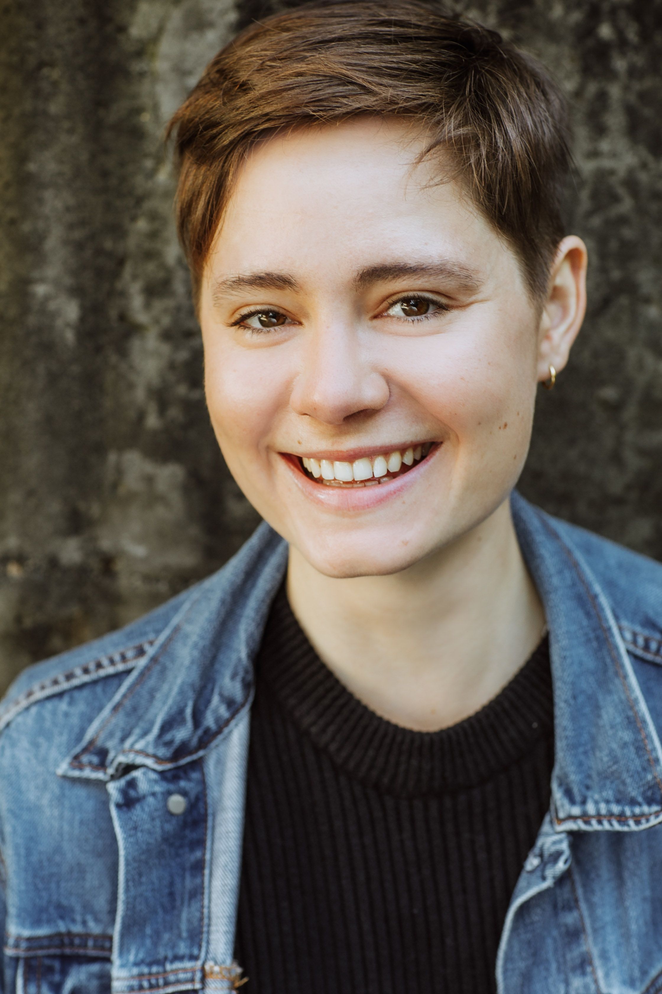 August Winter : Su biografía - SensaCine.com.mx