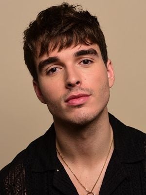 Corey Mylchreest - SensaCine.com.mx