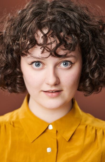 Maddie Holliday - SensaCine.com.mx