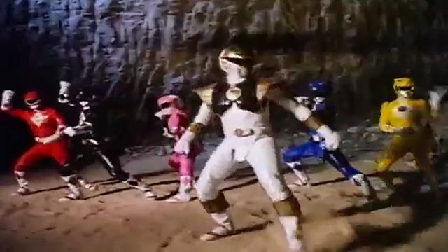 Power Ranger rosa reveló por qué no es parte del 30 aniversario en ...