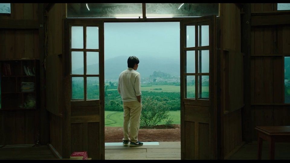 Trailer de la película Inside the Yellow Cocoon Shell - 'Inside the ...